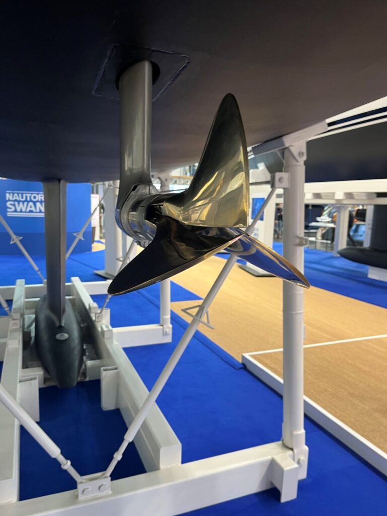 GORI propeller and Moonlight hatches